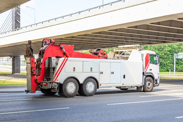 Professional Wrecker Service - 10 Reasons to Always HireZore’s Towing ...